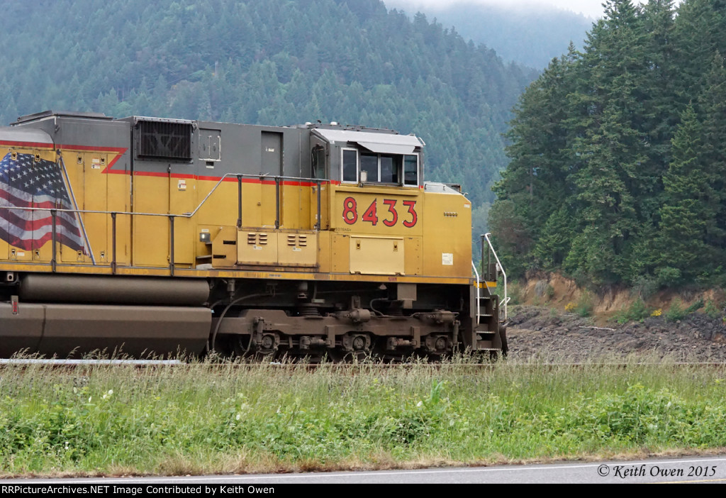 Wouthbound Bare Table